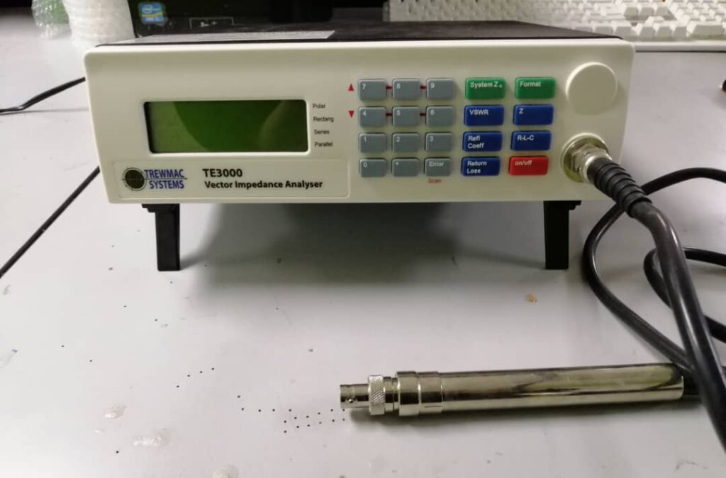 RF VECTOR ANALYSERS/ VECTOR IMPEDANCE ANALYSER | Department of Physics