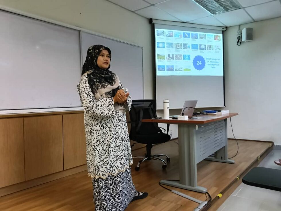 Becoming a Professional Technologist: Insights and Inspiration ...